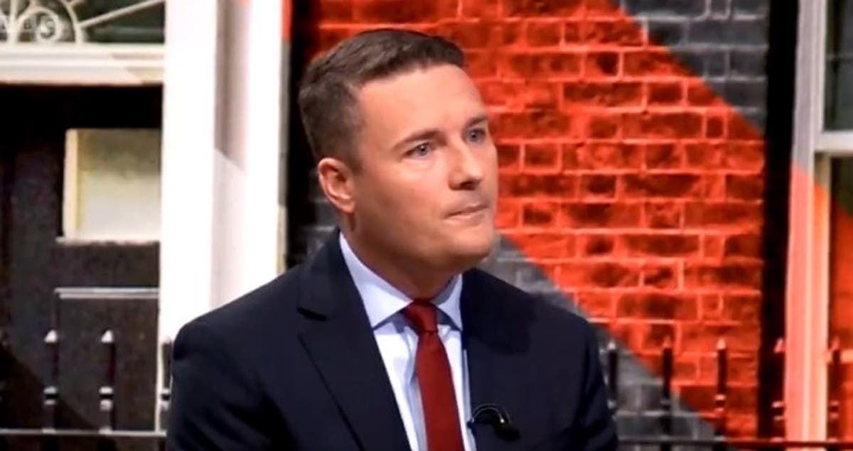 Wes Streeting begs doctors not to strike amid warning Labour NHS plan ...