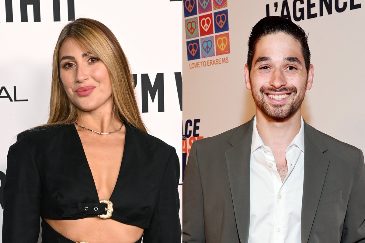 DWTS Emma Slater and Alan Bersten end tour with steamy kiss amid dating ...