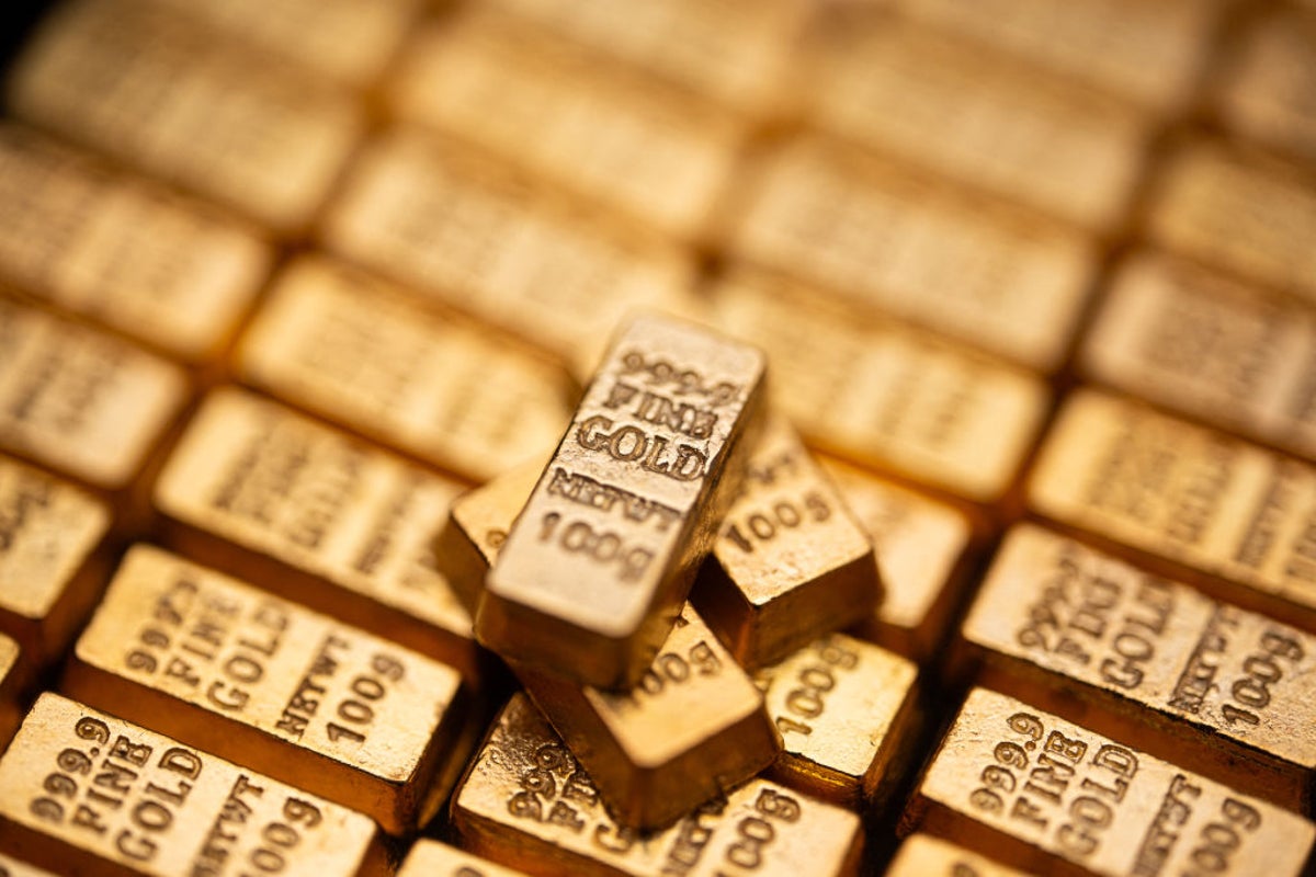 Is gold still a good investment after price hits all-time high ...