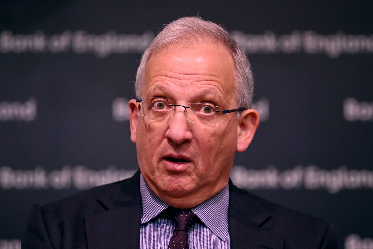 Major review calls for Ofwat to be scrapped as water bills set to soar ...