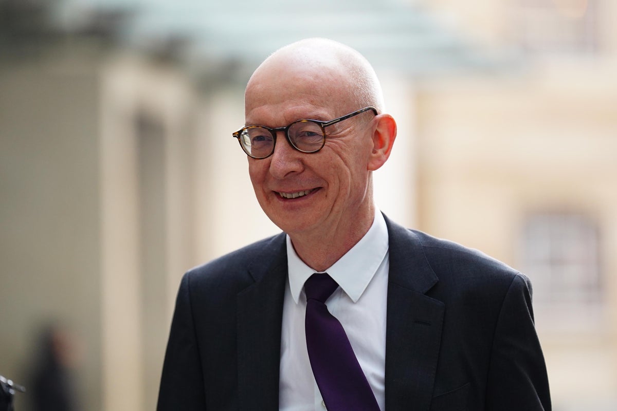 Parents’ jobs to determine who gets civil service internships | Western ...