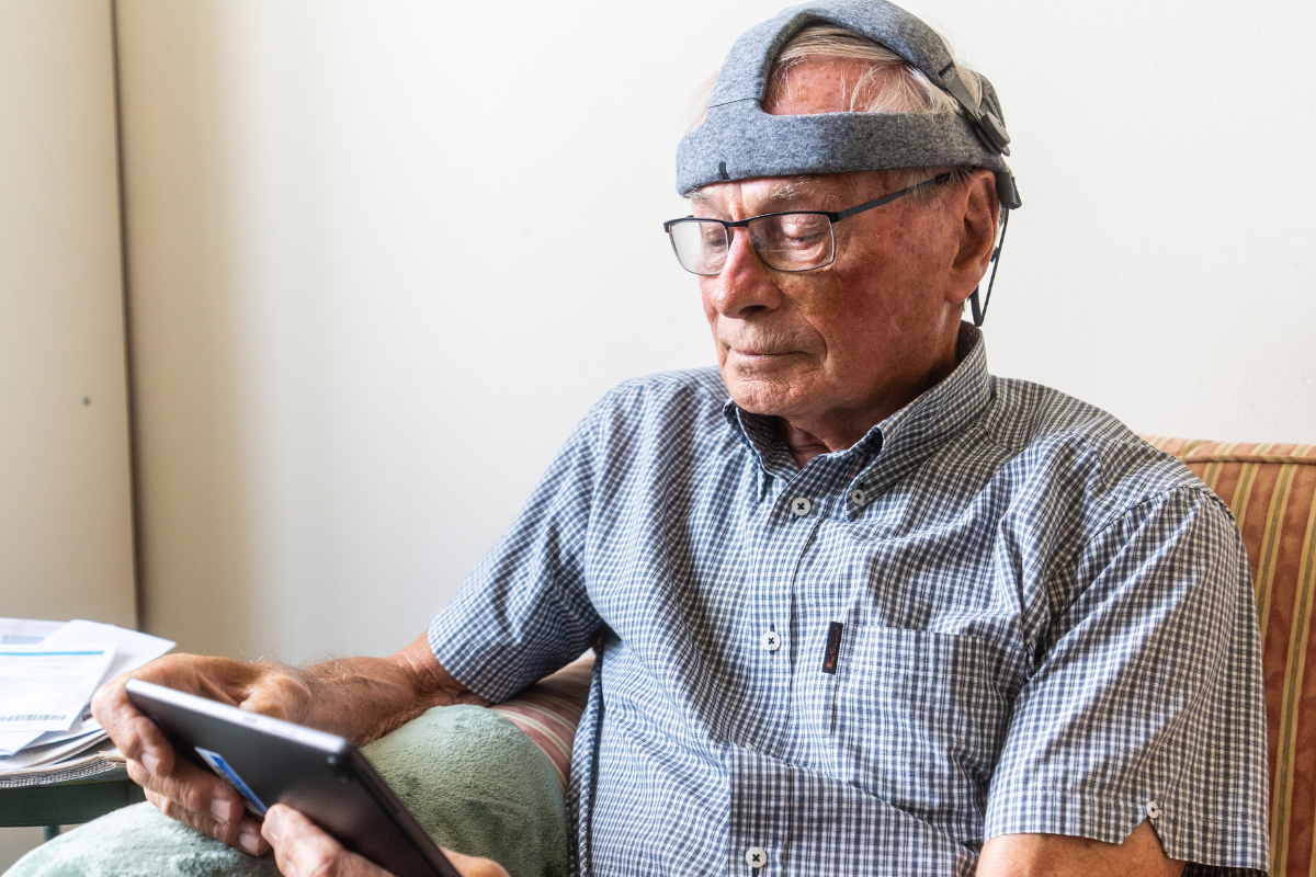 Simple at-home brainwave test could detect Alzheimer’s years before ...