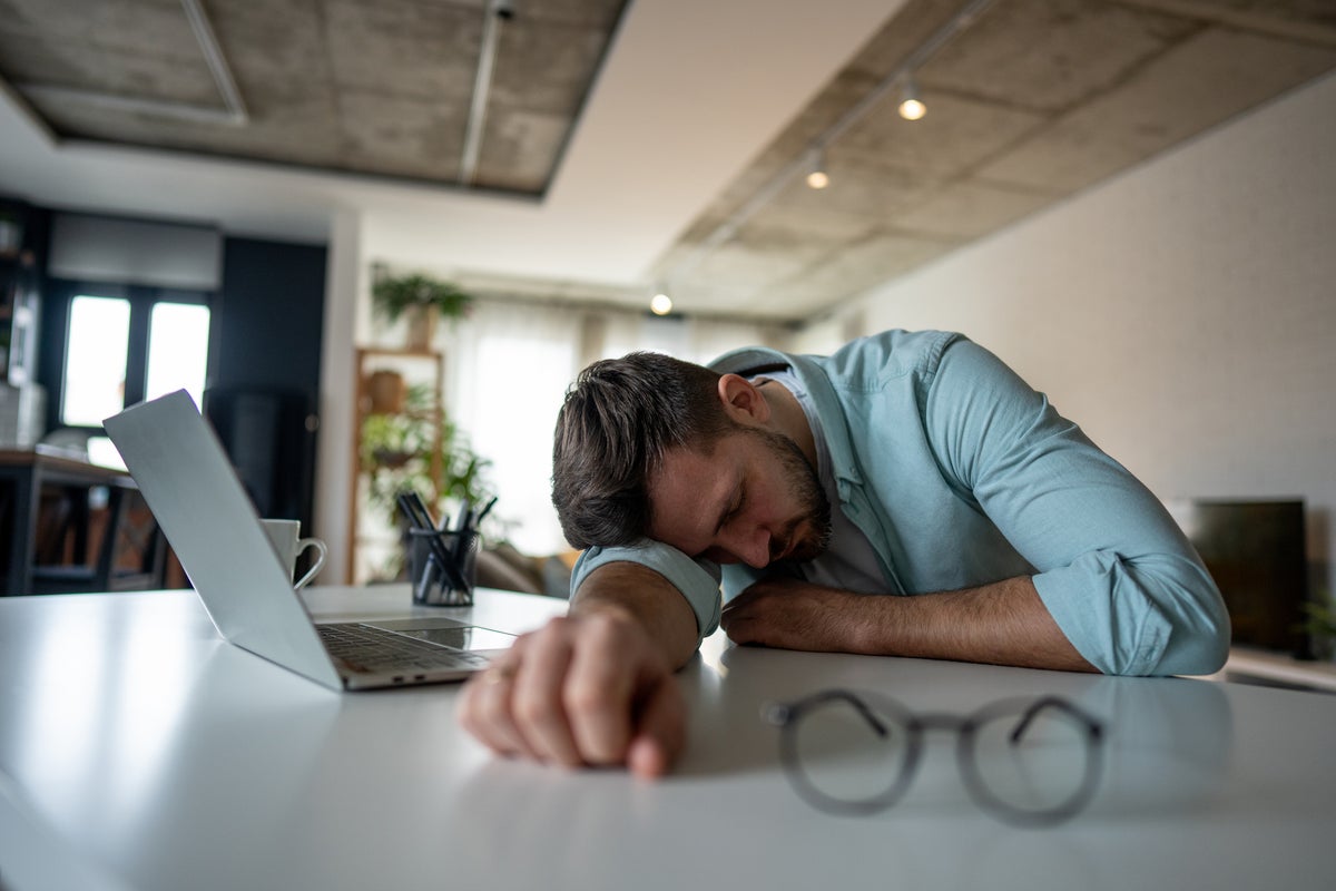 Scientists identify why we can’t concentrate after a bad night’s sleep ...