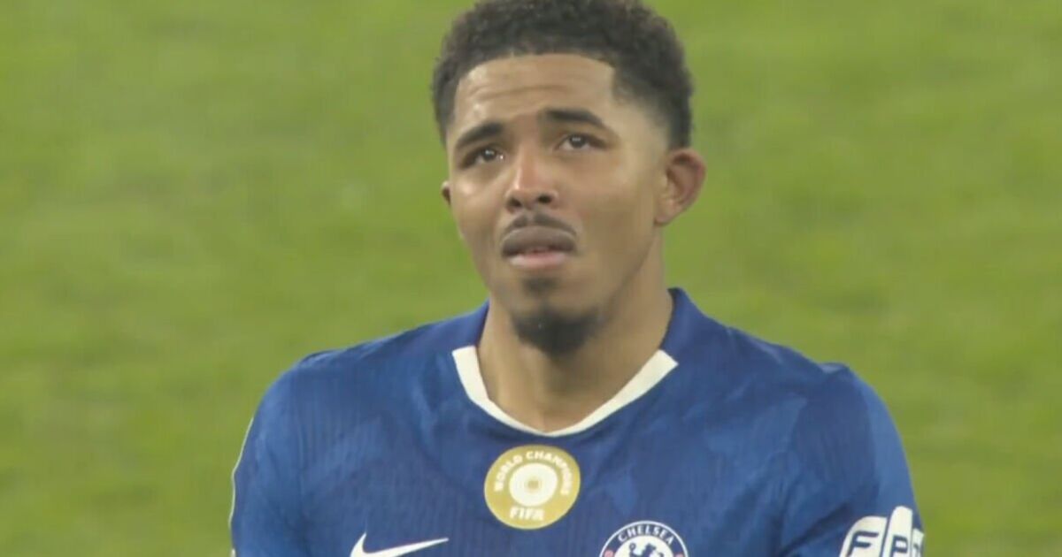 Chelsea star caught on camera crying on the pitch after Arsenal Carabao ...
