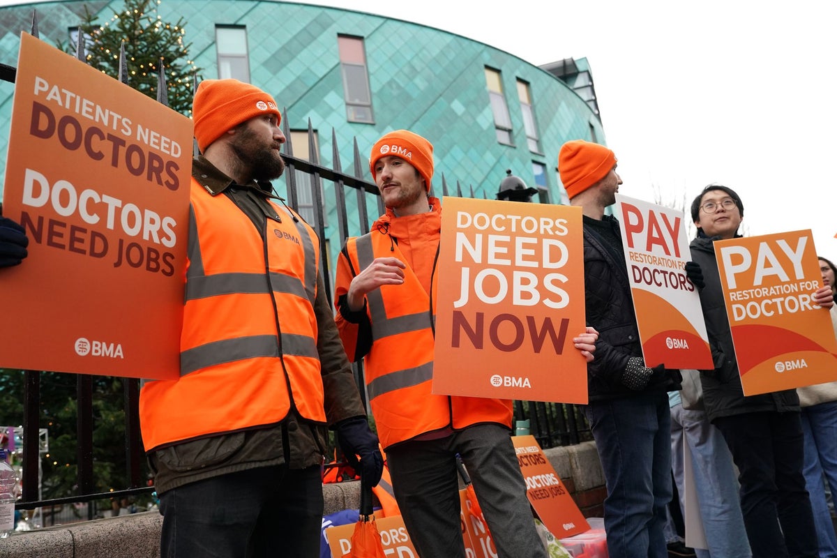 Striking NHS doctors vote to continue action for another six months ...