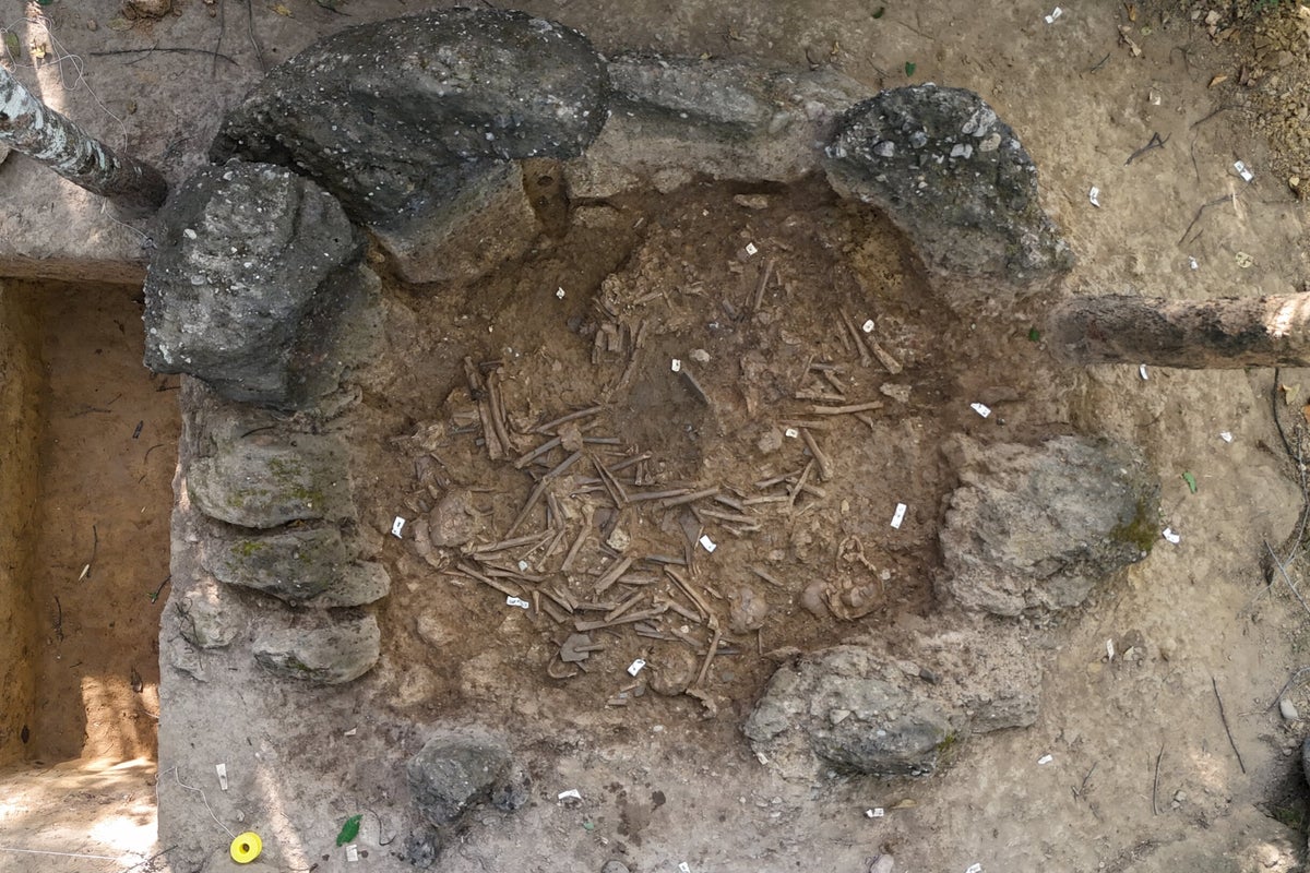Mysterious ancient stone jars may have been used like family crypts ...